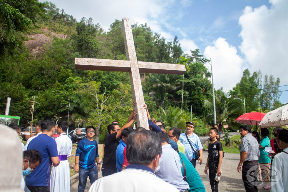 Jalan Salib - Merenungi Kesengsaraan Kristus - Diocese of Sandakan